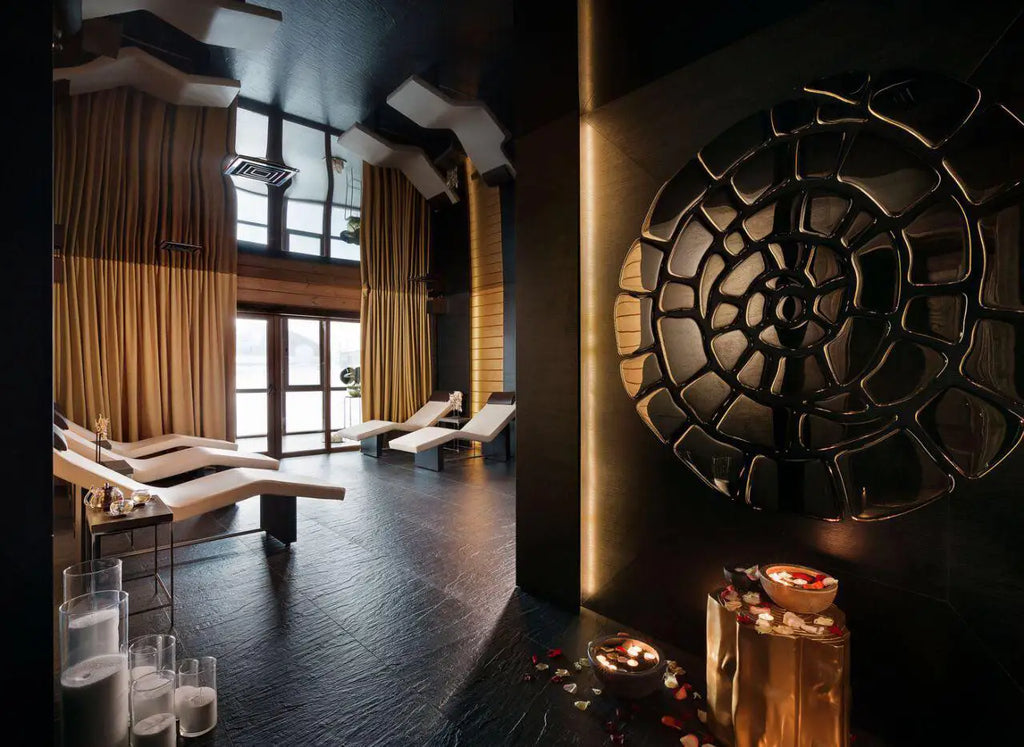 Spiral Gold Wall Composition: Elegant Mirrored Wall Decor | PlusObject